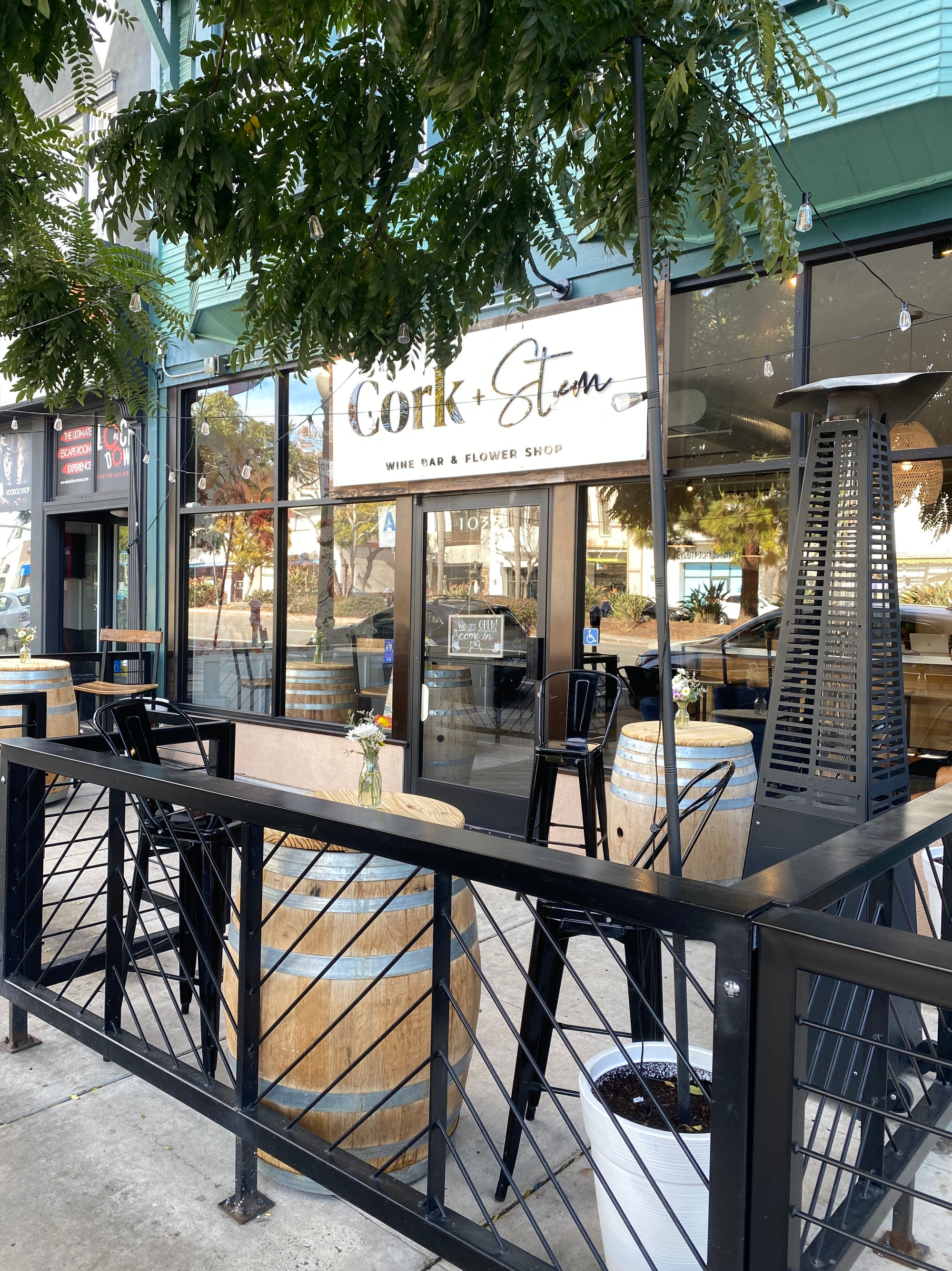 Rent the Bar – Cork & Stem